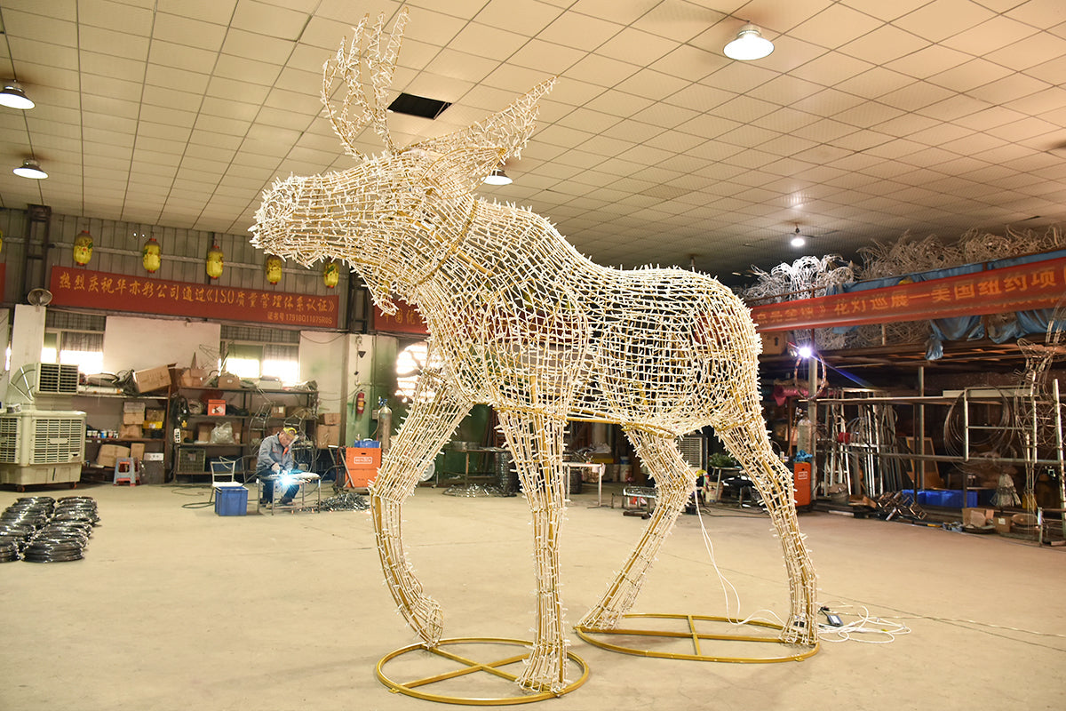 Commercial Grade Outdoor Reindeer: The 100% Copper Wire Advantage ...